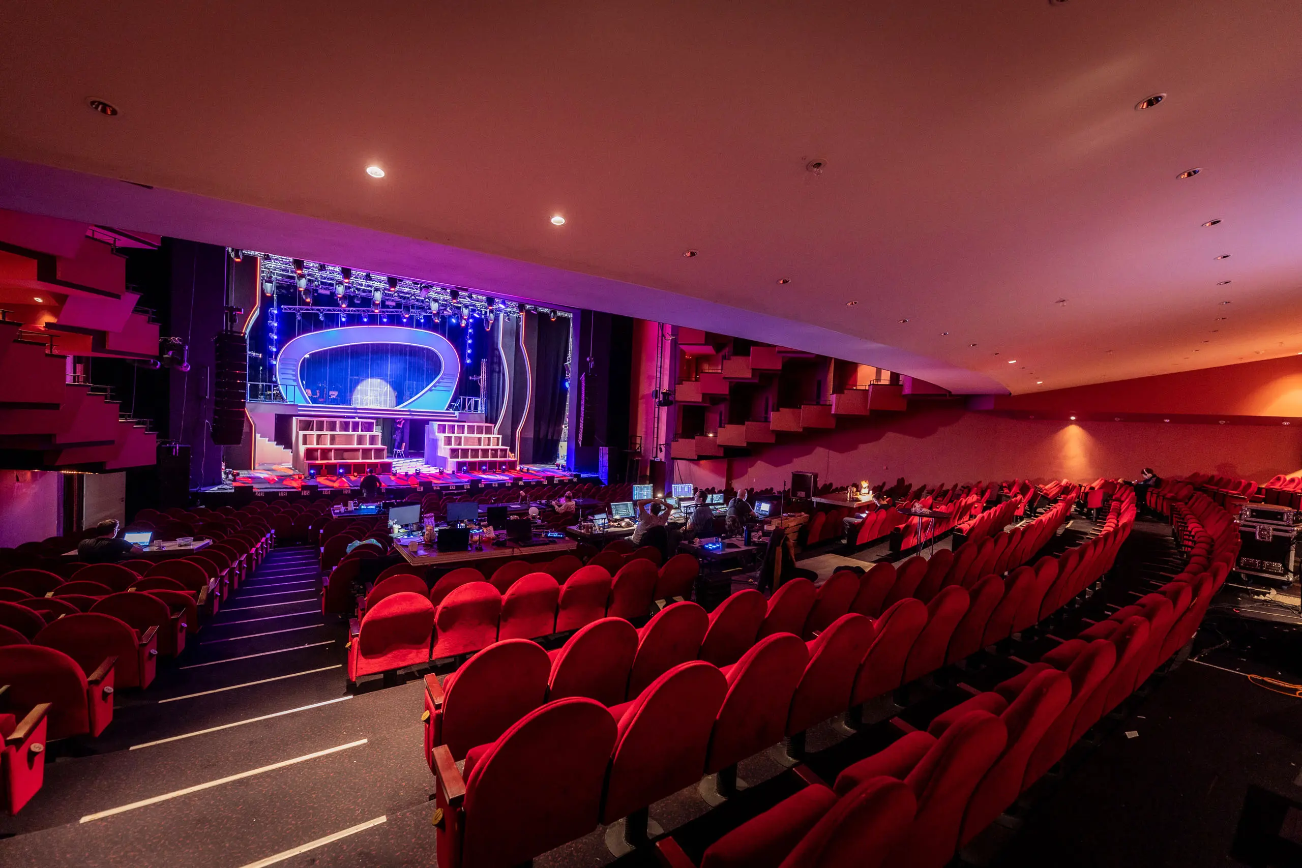 Galerie - GREASE · Das Hit-Musical